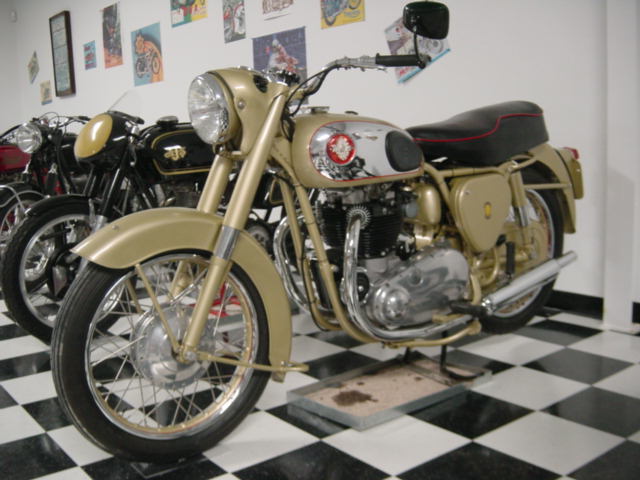 BSA A10 golden Flash